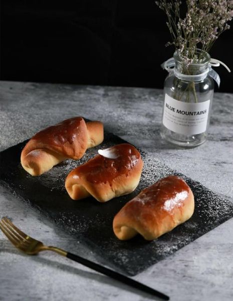 黄油面包卷烤箱温度_黄油面包卷怎么做才松软-第1张图片-山城妙识 黄油面包卷烤箱温度_黄油面包卷怎么做才松软-第1张图片-山城妙识