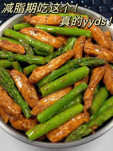 怎么炒芦笋好吃_芦笋怎么炒才脆嫩-第3张图片-山城妙识 怎么炒芦笋好吃_芦笋怎么炒才脆嫩-第3张图片-山城妙识