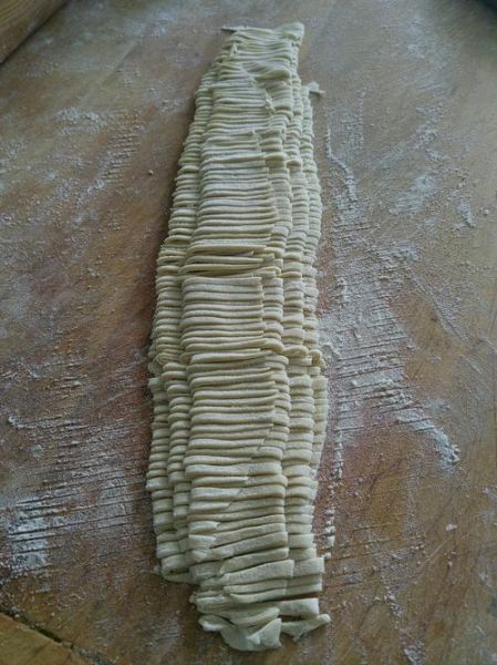 手擀面怎么做才筋道_手擀面家常做法-第2张图片-山城妙识 手擀面怎么做才筋道_手擀面家常做法-第2张图片-山城妙识