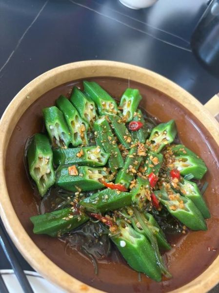 三汁焖锅底料配什么蔬菜_哪些蔬菜最入味-第1张图片-山城妙识 三汁焖锅底料配什么蔬菜_哪些蔬菜最入味-第1张图片-山城妙识