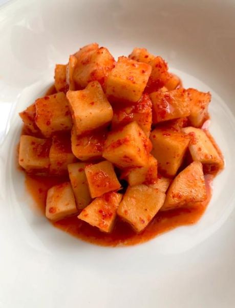 韩国白萝卜泡菜怎么腌_正宗萝卜块泡菜做法-第1张图片-山城妙识 韩国白萝卜泡菜怎么腌_正宗萝卜块泡菜做法-第1张图片-山城妙识