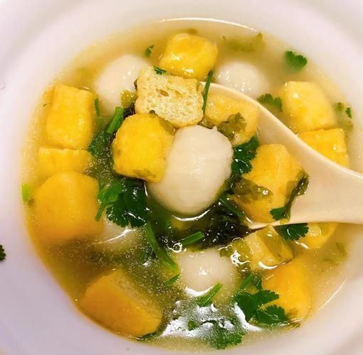 鱼丸汤的家常做法_鱼丸汤怎么做好吃-第1张图片-山城妙识 鱼丸汤的家常做法_鱼丸汤怎么做好吃-第1张图片-山城妙识