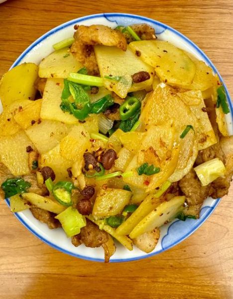 土豆回锅肉的做法四川_回锅肉怎么做好吃-第3张图片-山城妙识