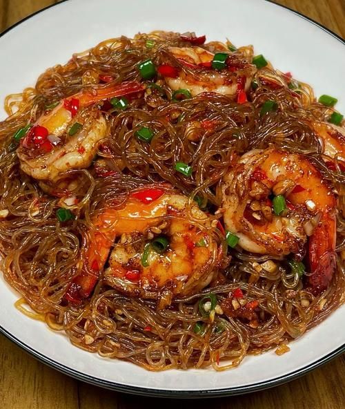 蒜蓉粉丝虾热量高吗_蒜蓉粉丝虾适合减脂吃吗-第2张图片-山城妙识