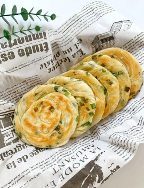 葱油饼怎么做才酥脆_正宗葱油饼做法步骤-第1张图片-山城妙识 葱油饼怎么做才酥脆_正宗葱油饼做法步骤-第1张图片-山城妙识