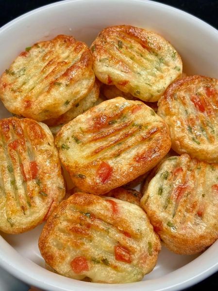 家常土豆饼怎么做_简单好吃的土豆饼做法-第1张图片-山城妙识 家常土豆饼怎么做_简单好吃的土豆饼做法-第1张图片-山城妙识