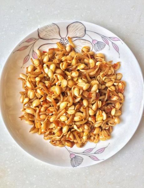 豆瓣酱炒肉怎么做_豆瓣酱炒肉先炒什么-第1张图片-山城妙识 豆瓣酱炒肉怎么做_豆瓣酱炒肉先炒什么-第1张图片-山城妙识