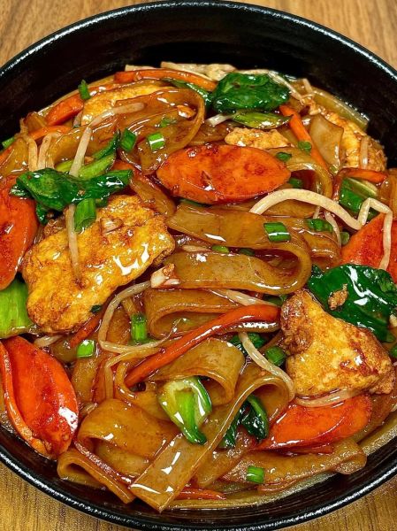 鸡蛋炒河粉家常做法_怎样炒河粉不粘锅-第2张图片-山城妙识 鸡蛋炒河粉家常做法_怎样炒河粉不粘锅-第2张图片-山城妙识