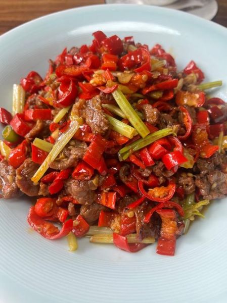 小炒黄牛肉图片高清_小炒黄牛肉怎么做才嫩-第2张图片-山城妙识