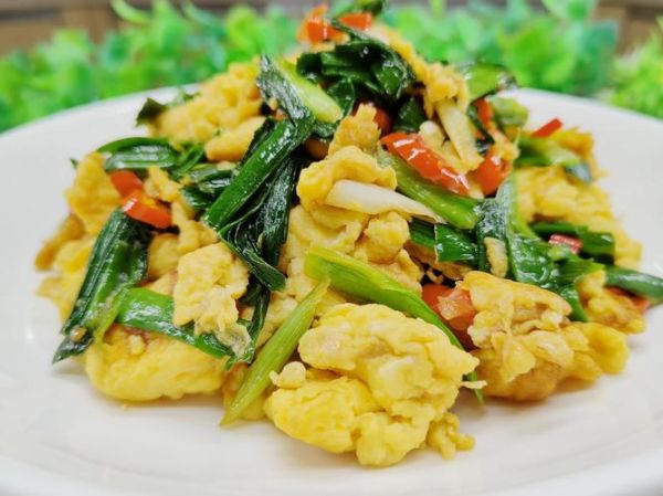 青蒜苗怎么炒好吃_青蒜苗的家常做法-第1张图片-山城妙识