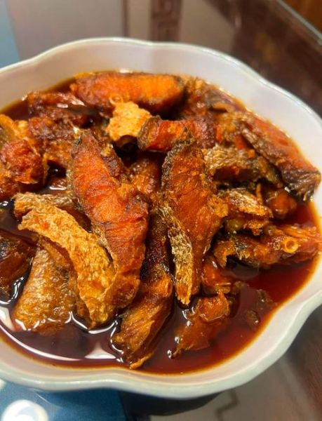 湖南熏鱼怎么吃_湖南熏鱼的家常做法-第1张图片-山城妙识