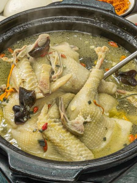 肚包鸡怎么做才正宗_川味肚包鸡正宗做法-第1张图片-山城妙识 肚包鸡怎么做才正宗_川味肚包鸡正宗做法-第1张图片-山城妙识