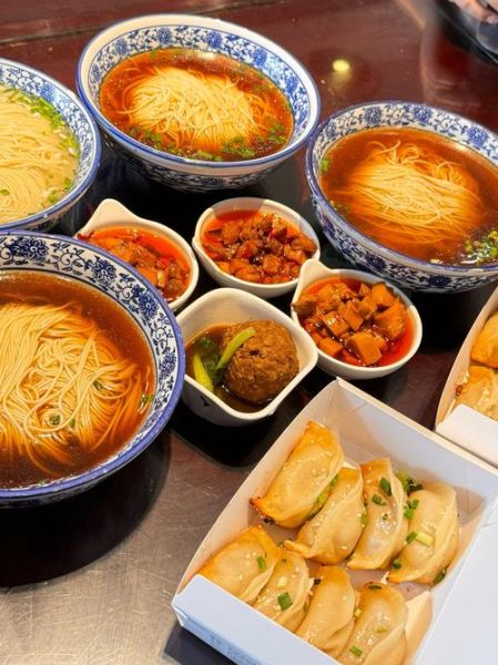 苏州特色小吃有哪些_哪里可以吃到最正宗-第2张图片-山城妙识