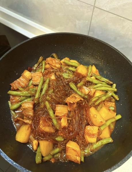 土豆豆角粉条炖肉怎么做_家常做法窍门-第2张图片-山城妙识