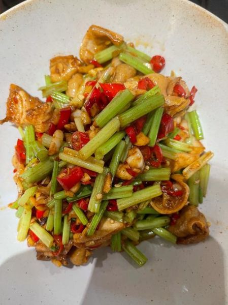 爆炒肥肠怎么做好吃_爆炒肥肠去腥技巧-第3张图片-山城妙识 爆炒肥肠怎么做好吃_爆炒肥肠去腥技巧-第3张图片-山城妙识