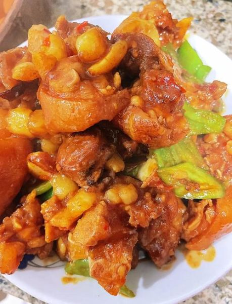 高压锅炖猪蹄放多少水_猪蹄高压锅水量比例-第2张图片-山城妙识