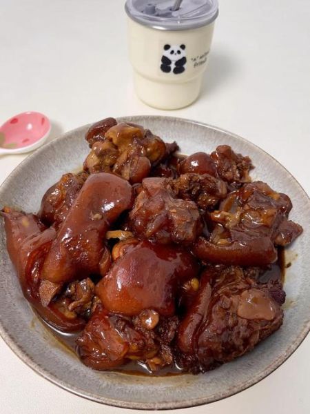 高压锅炖猪蹄放多少水_猪蹄高压锅水量比例-第3张图片-山城妙识