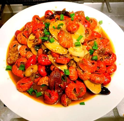 小龙虾尾怎么做好吃_小龙虾尾的家常做法-第1张图片-山城妙识