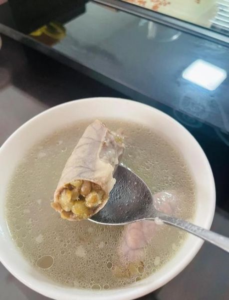 猪肠怎么清洗才干净_猪肠煮多久才脆嫩-第1张图片-山城妙识