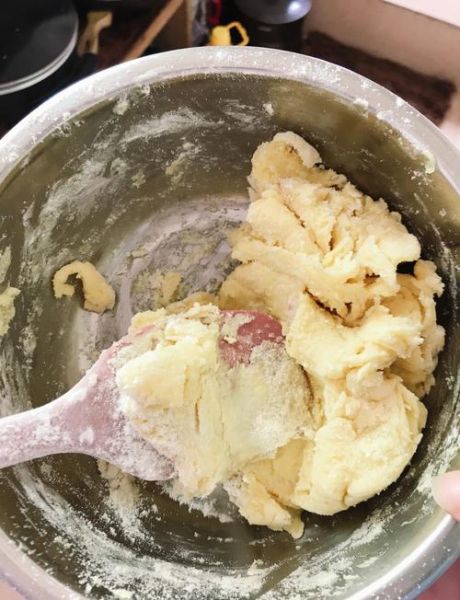 原味曲奇饼干怎么做_原味曲奇饼干用什么黄油-第1张图片-山城妙识