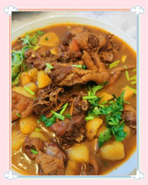 鸡块炖土豆怎么做好吃_鸡块炖土豆的秘诀-第1张图片-山城妙识