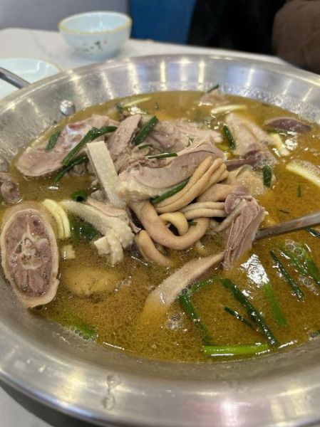 鹅肉汤怎么炖好吃_鹅肉汤放什么料最香-第1张图片-山城妙识 鹅肉汤怎么炖好吃_鹅肉汤放什么料最香-第1张图片-山城妙识