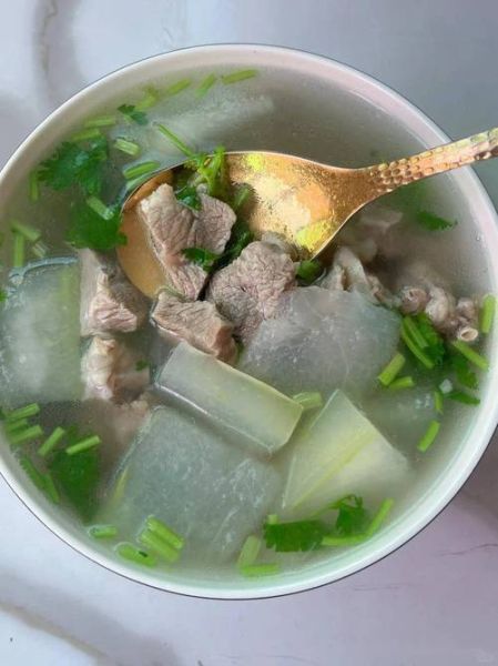 原味羊肉汤怎么做_羊肉汤去膻味技巧-第1张图片-山城妙识 原味羊肉汤怎么做_羊肉汤去膻味技巧-第1张图片-山城妙识