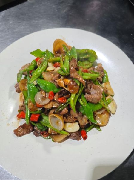 湖南小炒肉怎么做_正宗湘菜小炒肉做法-第3张图片-山城妙识 湖南小炒肉怎么做_正宗湘菜小炒肉做法-第3张图片-山城妙识