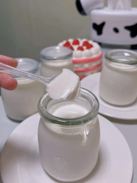 酸奶布丁怎么做_酸奶布丁的做法美食杰-第3张图片-山城妙识 酸奶布丁怎么做_酸奶布丁的做法美食杰-第3张图片-山城妙识