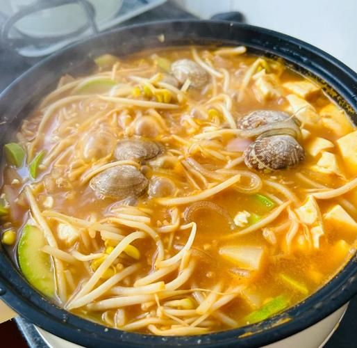 韩式大酱汤配料有哪些_正宗做法用什么酱-第1张图片-山城妙识 韩式大酱汤配料有哪些_正宗做法用什么酱-第1张图片-山城妙识