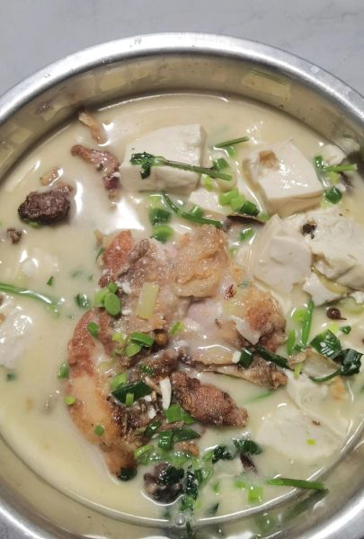 鱼头豆腐汤怎么做_鱼头豆腐汤怎么熬白-第2张图片-山城妙识 鱼头豆腐汤怎么做_鱼头豆腐汤怎么熬白-第2张图片-山城妙识
