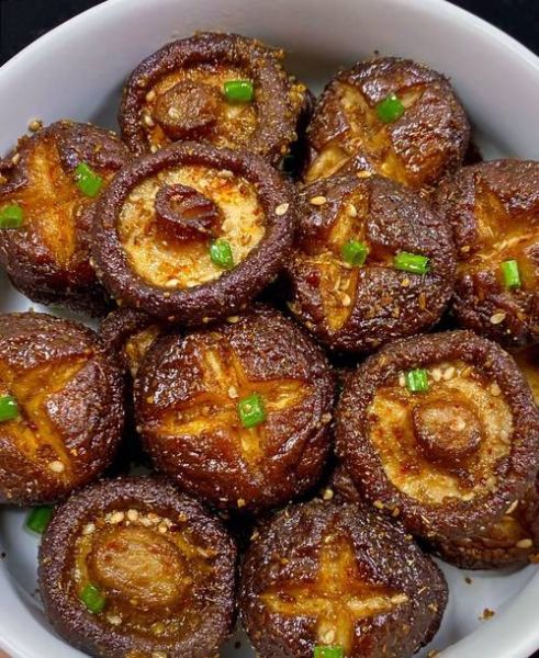 炸香菇怎么做_炸香菇酥脆技巧-第3张图片-山城妙识