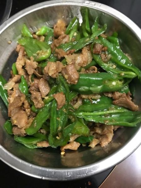 青椒肉段怎么做_青椒肉段家常做法-第1张图片-山城妙识