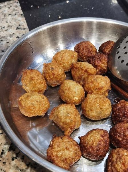 鱼丸子怎么做_鱼丸子家常做法大全-第2张图片-山城妙识 鱼丸子怎么做_鱼丸子家常做法大全-第2张图片-山城妙识