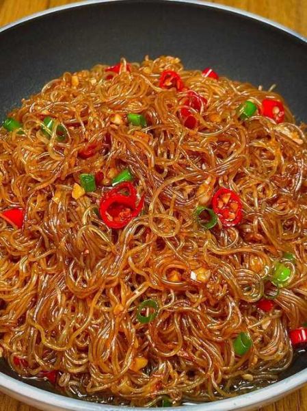 炒粉丝怎么不粘锅_炒粉丝用什么粉丝最好-第3张图片-山城妙识