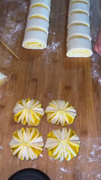 花卷怎么捏好看_花卷捏法视频教程-第2张图片-山城妙识