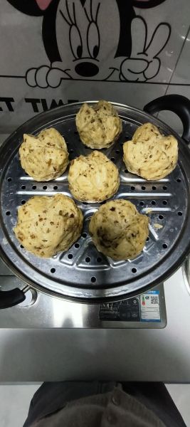 大枣开花馒头怎么做_大枣开花馒头做法大全-第3张图片-山城妙识