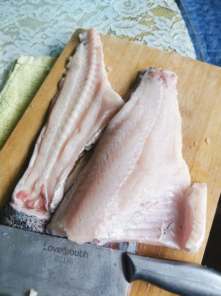 鱼丸怎么做好吃_鱼丸制作步骤详解-第3张图片-山城妙识 鱼丸怎么做好吃_鱼丸制作步骤详解-第3张图片-山城妙识