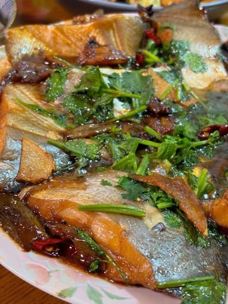 红烧海鲳鱼怎么做好吃_海鲳鱼红烧技巧-第1张图片-山城妙识 红烧海鲳鱼怎么做好吃_海鲳鱼红烧技巧-第1张图片-山城妙识