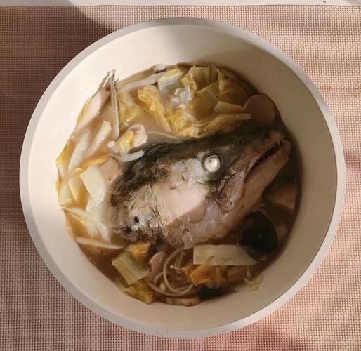 三文鱼头怎么做好吃_三文鱼头汤的做法-第3张图片-山城妙识 三文鱼头怎么做好吃_三文鱼头汤的做法-第3张图片-山城妙识