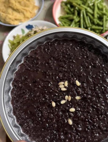 鸭血糯米怎么做好吃_鸭血糯米的家常做法-第1张图片-山城妙识 鸭血糯米怎么做好吃_鸭血糯米的家常做法-第1张图片-山城妙识