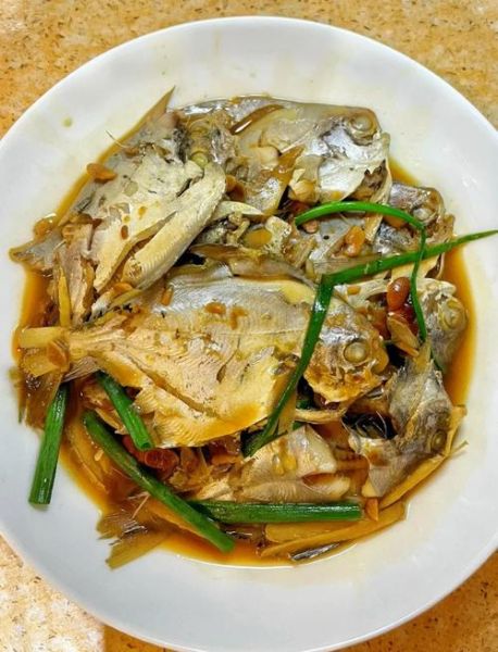炖鲳鱼怎么做好吃_家常炖鲳鱼的做法步骤-第1张图片-山城妙识 炖鲳鱼怎么做好吃_家常炖鲳鱼的做法步骤-第1张图片-山城妙识