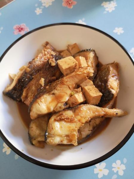 草鱼炖豆腐怎么做好吃_草鱼炖豆腐的家常做法-第1张图片-山城妙识 草鱼炖豆腐怎么做好吃_草鱼炖豆腐的家常做法-第1张图片-山城妙识