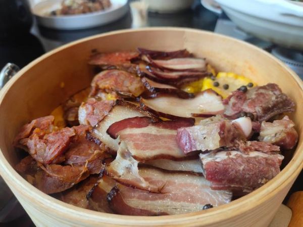 腊味合蒸怎么做_腊味合蒸图片里藏着哪些细节-第3张图片-山城妙识 腊味合蒸怎么做_腊味合蒸图片里藏着哪些细节-第3张图片-山城妙识