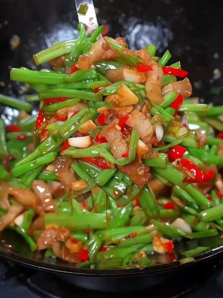 空心菜和什么搭配好吃_空心菜最佳搭配推荐-第3张图片-山城妙识 空心菜和什么搭配好吃_空心菜最佳搭配推荐-第3张图片-山城妙识