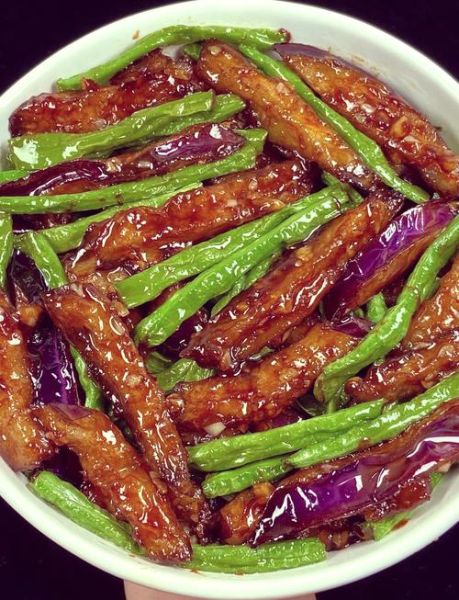 豇豆炒茄子怎么做好吃_豇豆炒茄子家常做法-第1张图片-山城妙识
