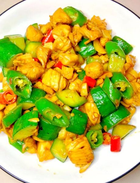 鸡丁怎么炒好吃又简单_鸡丁炒多久才嫩滑-第1张图片-山城妙识 鸡丁怎么炒好吃又简单_鸡丁炒多久才嫩滑-第1张图片-山城妙识