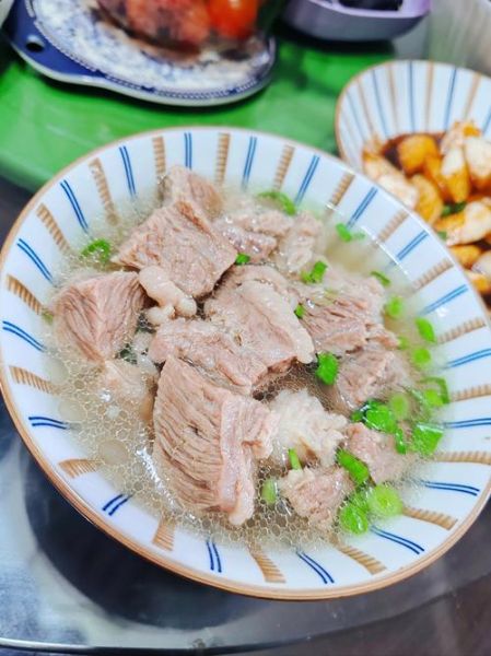 清炖牛肉怎么做_清炖牛肉的家常做法-第1张图片-山城妙识