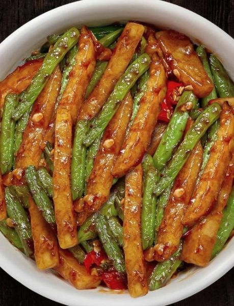 豆角炖土豆肉怎么做_豆角炖土豆肉家常做法-第1张图片-山城妙识