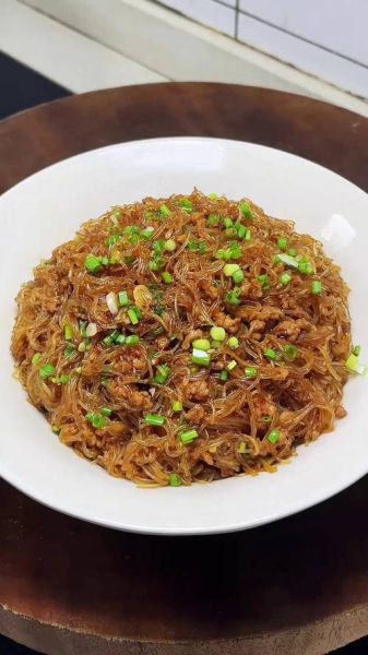 烂肉粉条怎么做_烂肉粉条的家常做法-第1张图片-山城妙识 烂肉粉条怎么做_烂肉粉条的家常做法-第1张图片-山城妙识